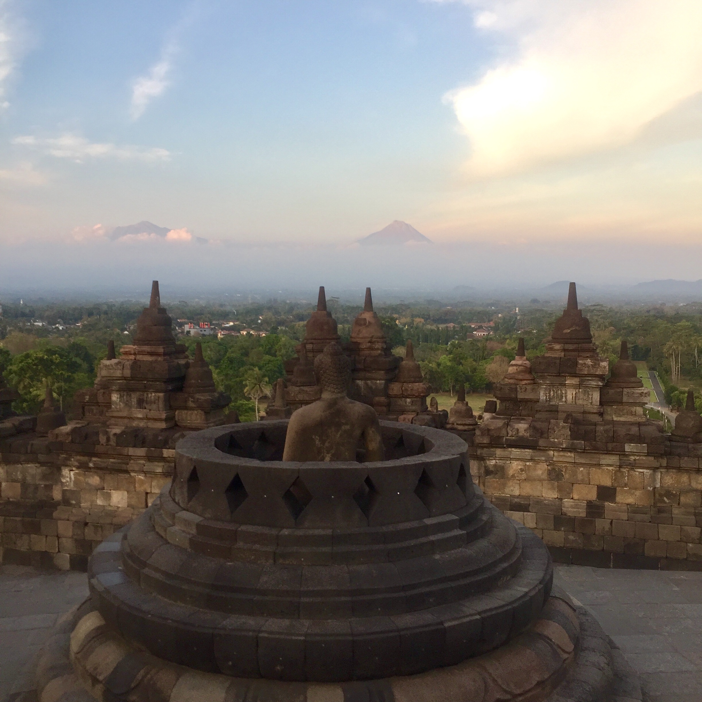 【TOUR】Borobudur Sunset+Lunch at Amanjiwo | Travel Guide Java